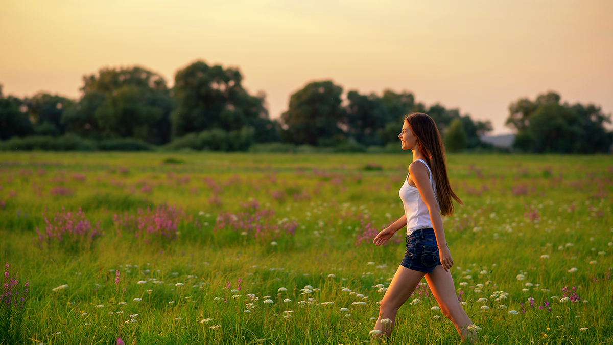 Health Benefits of Mindful Walking - Eduwik