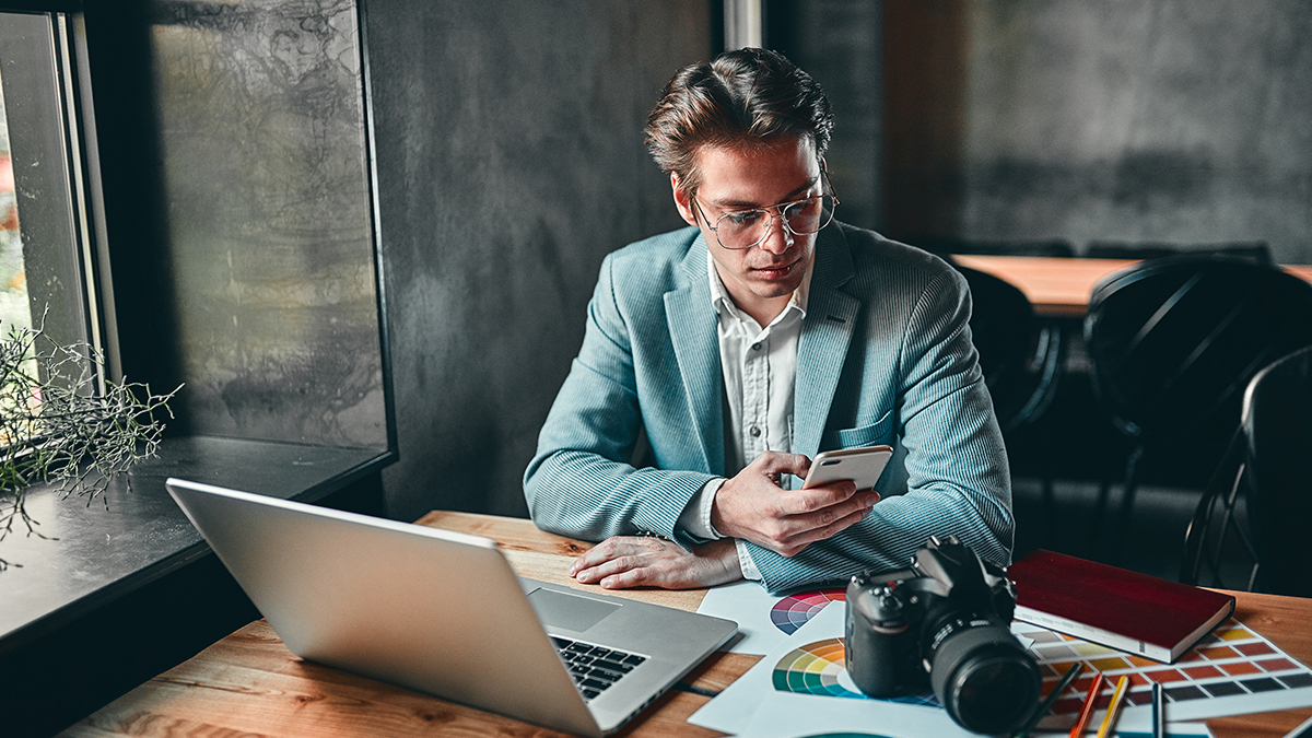 How to Build a Career in Social Media Management - Eduwik